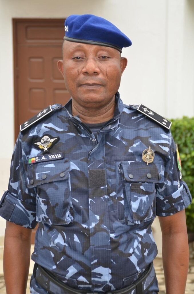 Formation sur les techniques de surveillance et de filature : 33 ...